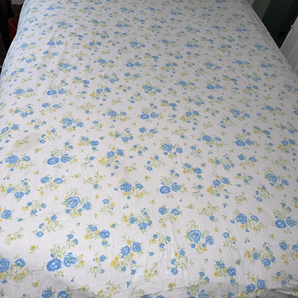 American Vintage | Bedding | Vintage Blue Flower Flat Sheet | Poshmark
